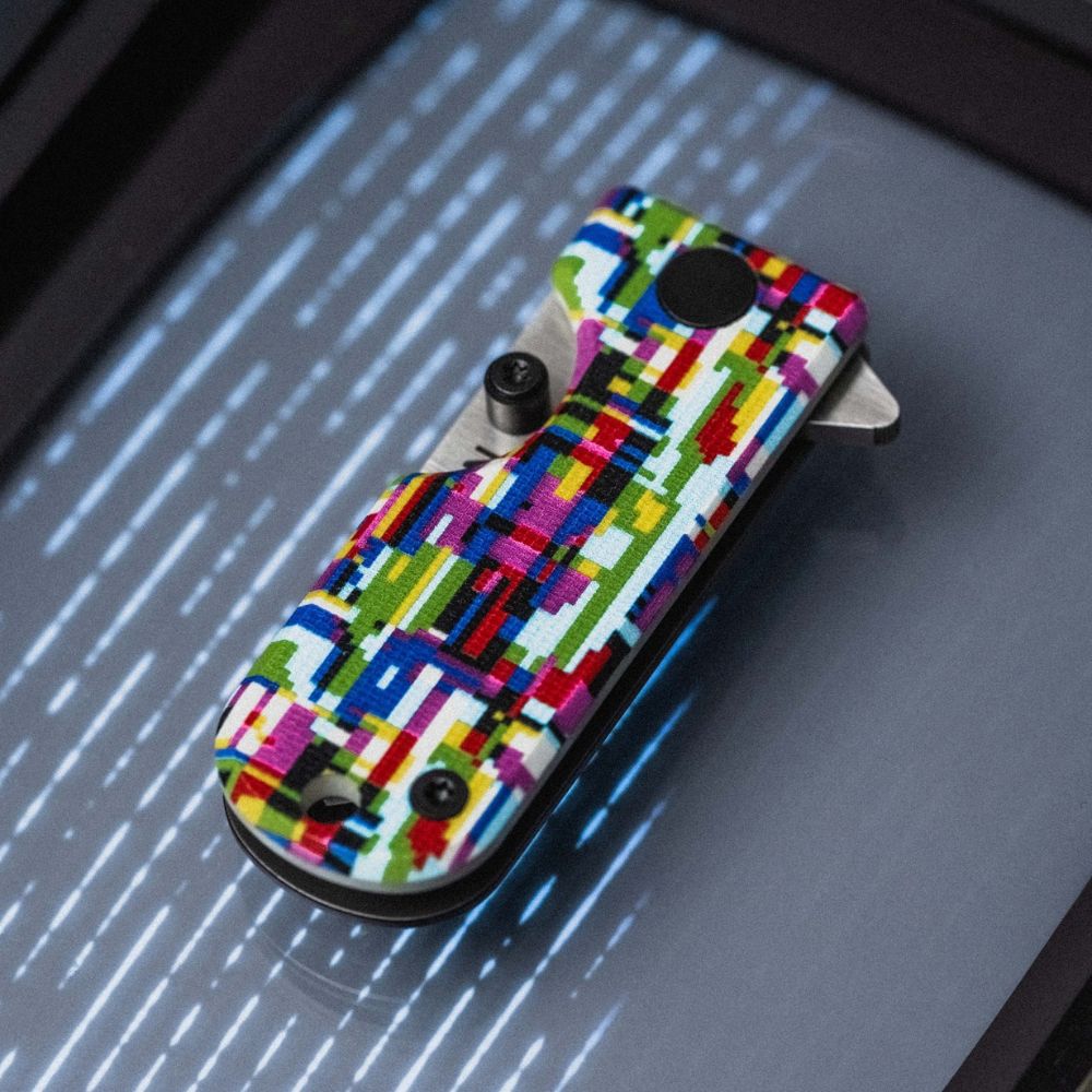The Pixelated Microblade | Keychain Pocket Knife | WESN & WESN